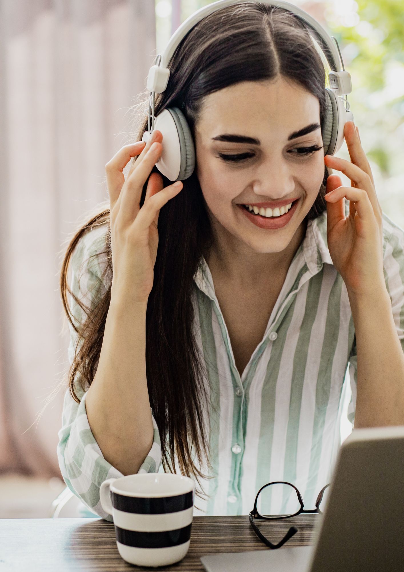 English Group Classes for Intermediate Learners Online ...